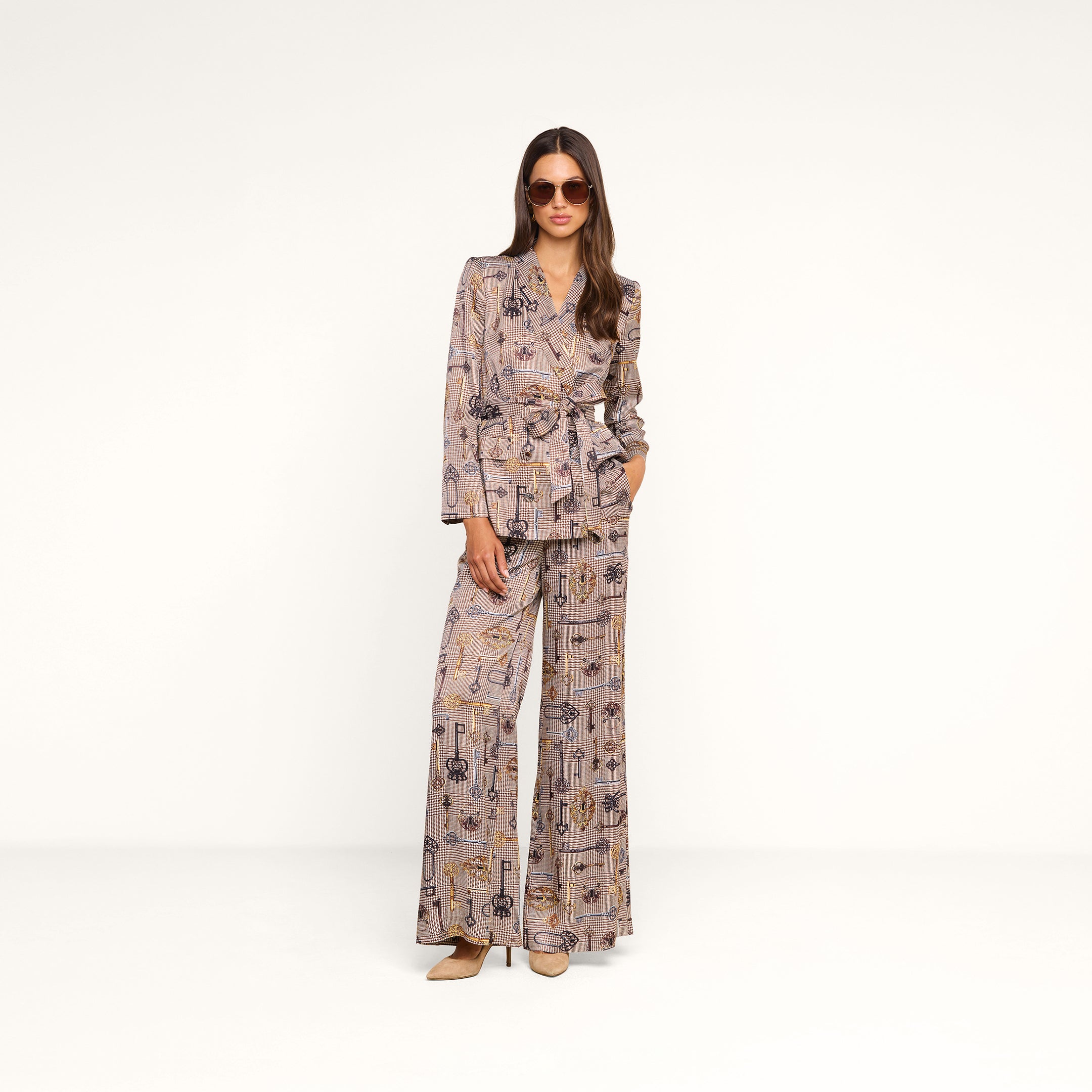 L'AGENCE L'AGENCE Aven Wrap Blazer with Antique Key Print